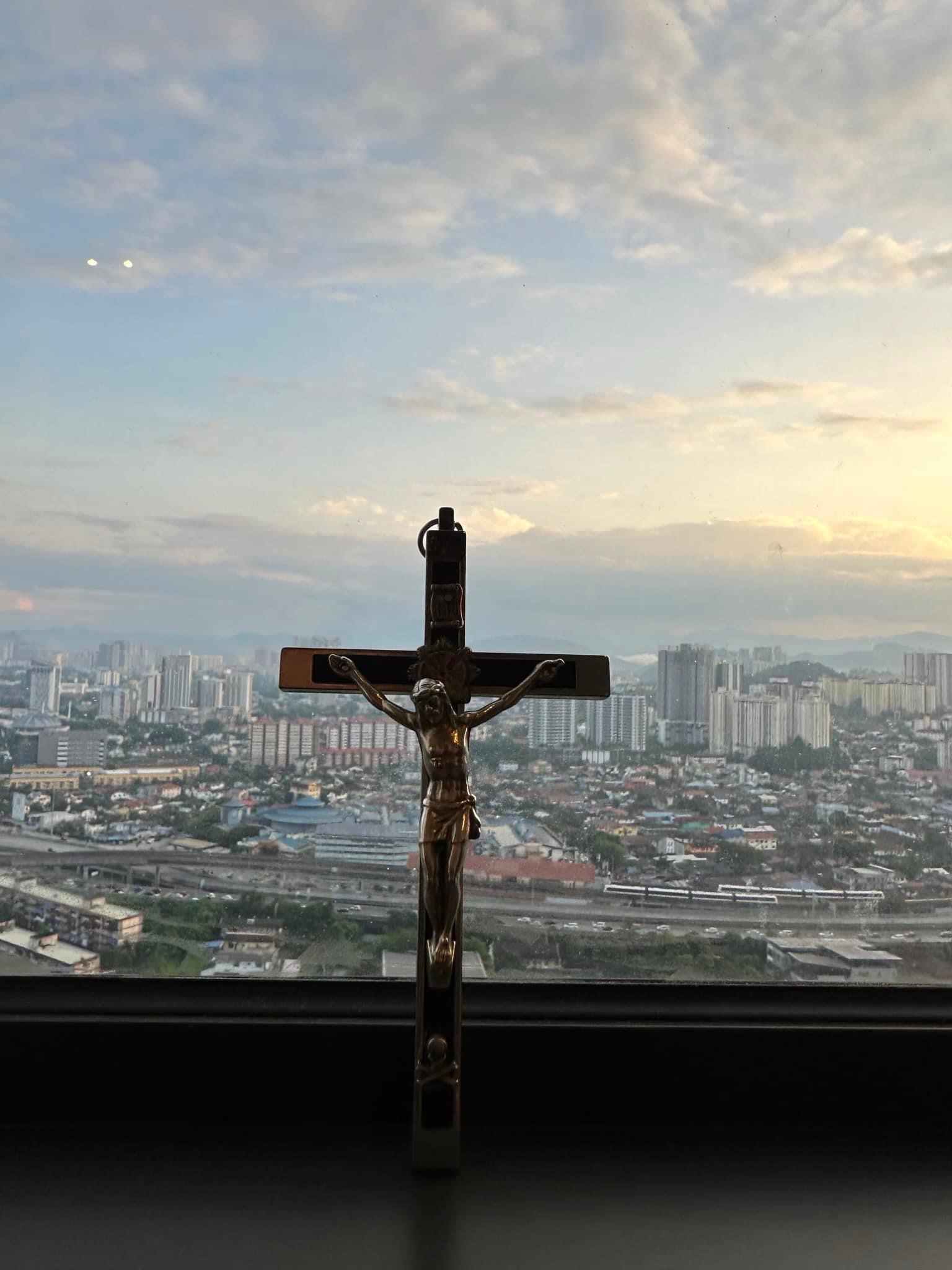 Pinawi ni Jesus ating uhaw sa Krus